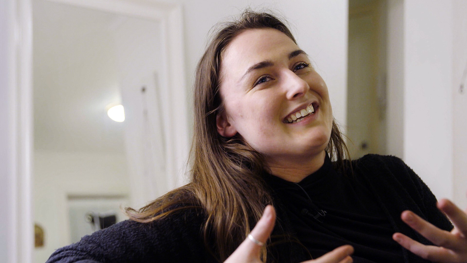 Emma Clare snakker om yrket – NRK