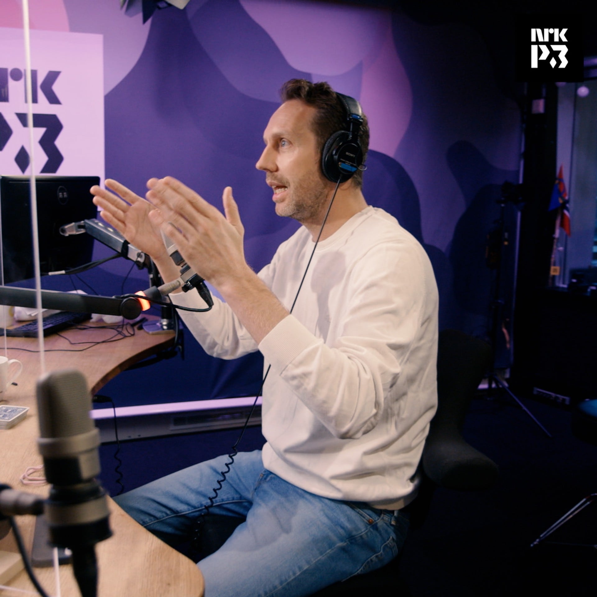 Magiske Morten Ramm viser et vanvittig korttriks – NRK