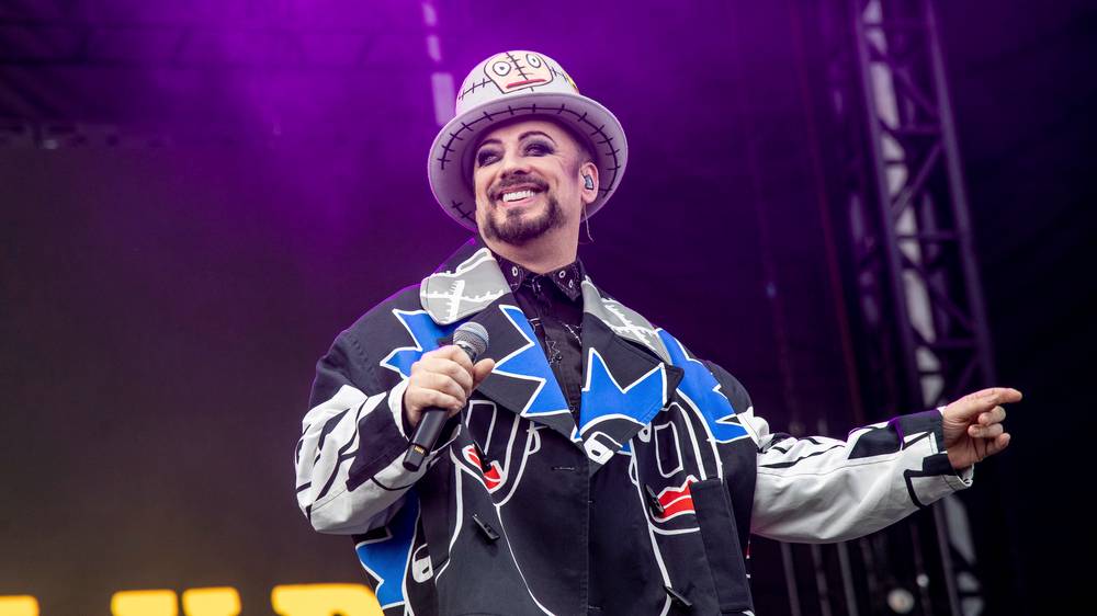 Boy George skal på scenen for San Marino i Eurovision – Siste nytt – NRK