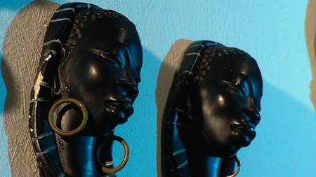 Den sorte damen er hot igjen – NRK Østfold – Lokale nyheter, TV og radio