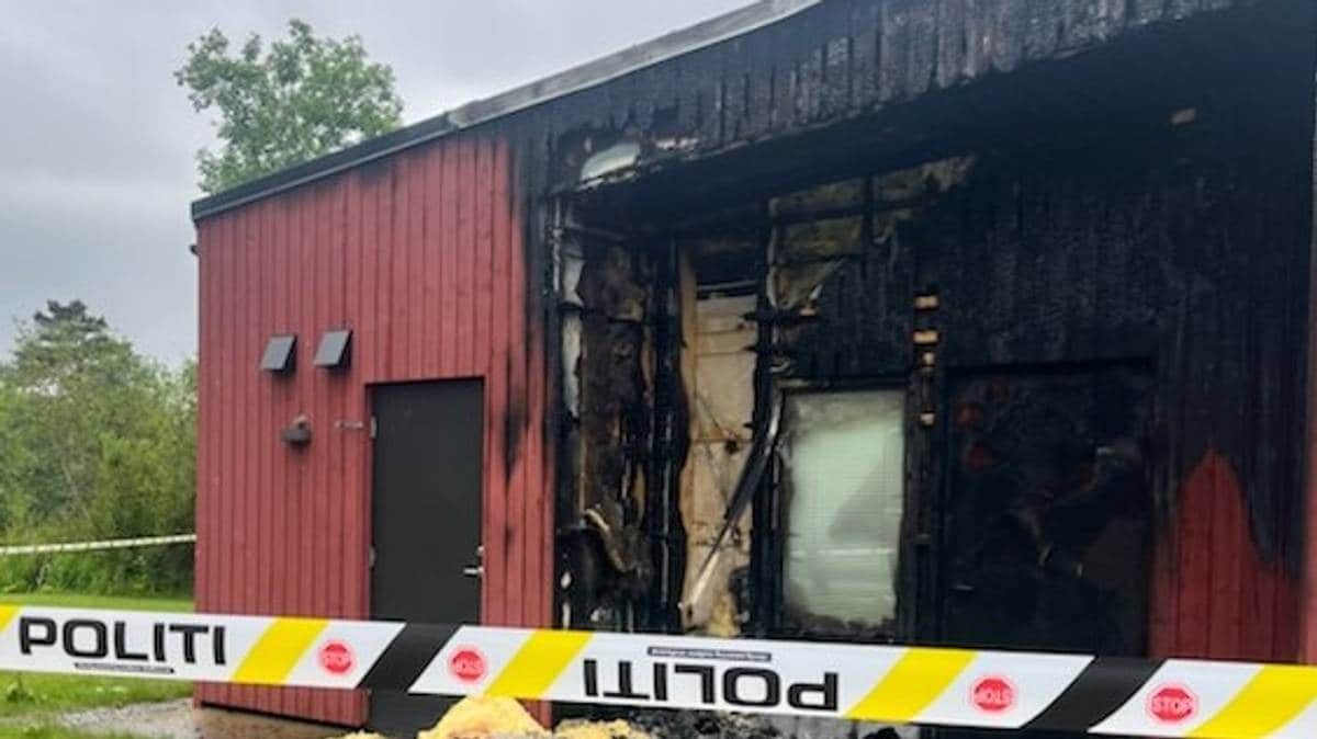 Brann på Aksdal slukket: En person pågrepet og siktet – NRK Rogaland ...