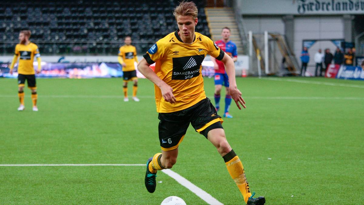 Ajer scoret fire da Start vant – NRK Sport – Sportsnyheter, resultater ...