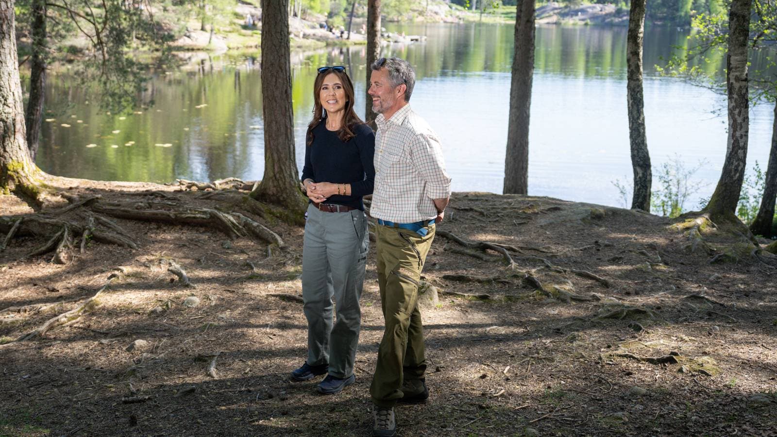 Kong Frederik om kong Harald: – Føler meg trygg ved hans side – NRK ...