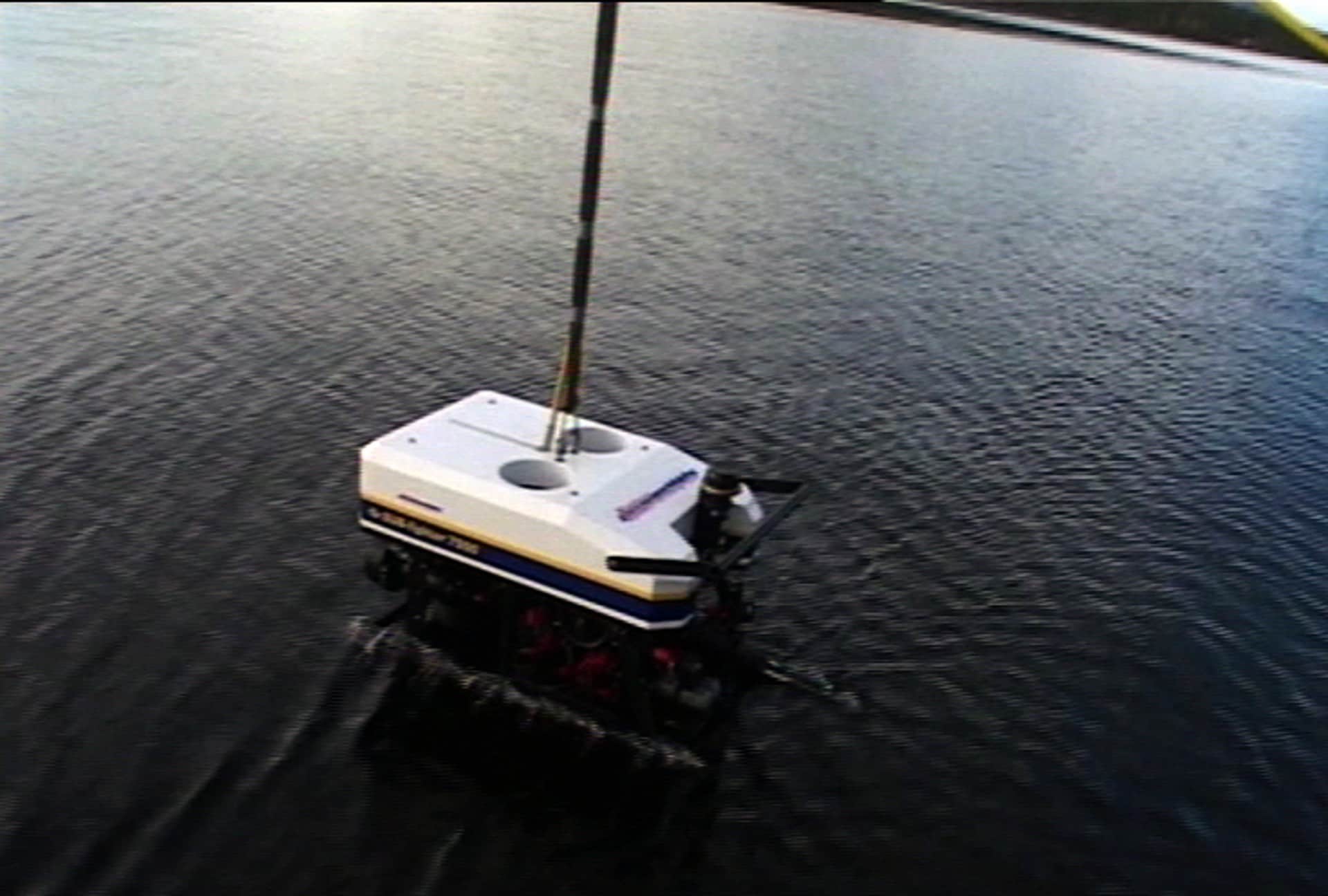 HMS Bittern lekker olje – NRK