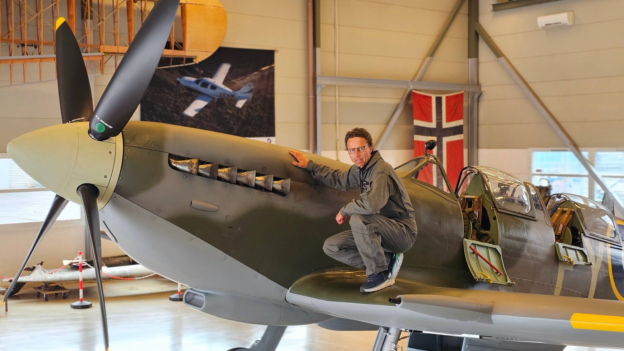 Spitfire jagerfly fra 1943 vekker oppsikt internasjonalt – NRK Vestfold ...