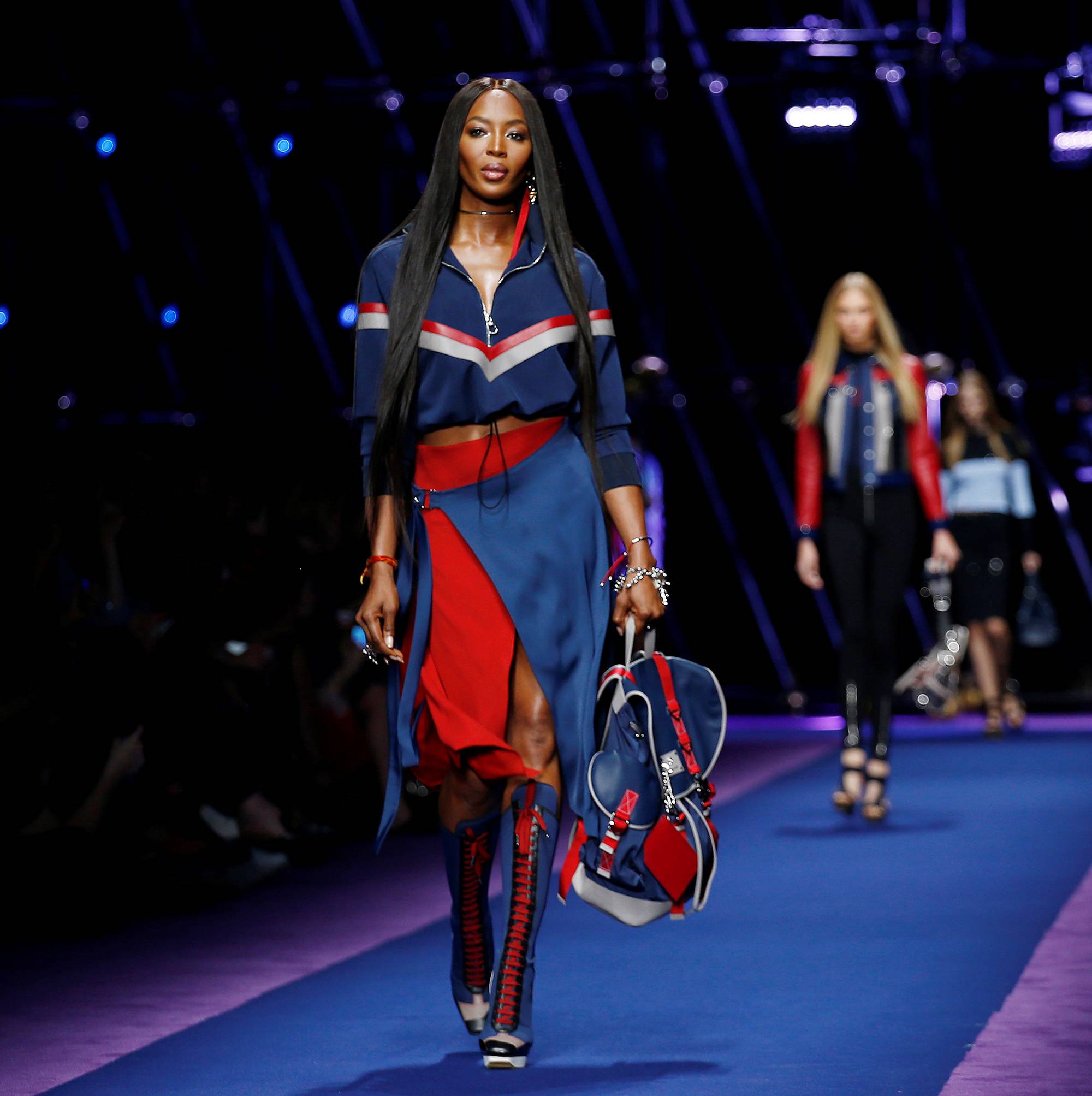 Mannlige modeller taper lønnskampen for kvinnelige modeller – NRK Kultur og underholdning