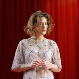 Strålende skuespill i moderne Dukkehjem – NRK Rogaland – Lokale nyheter ...