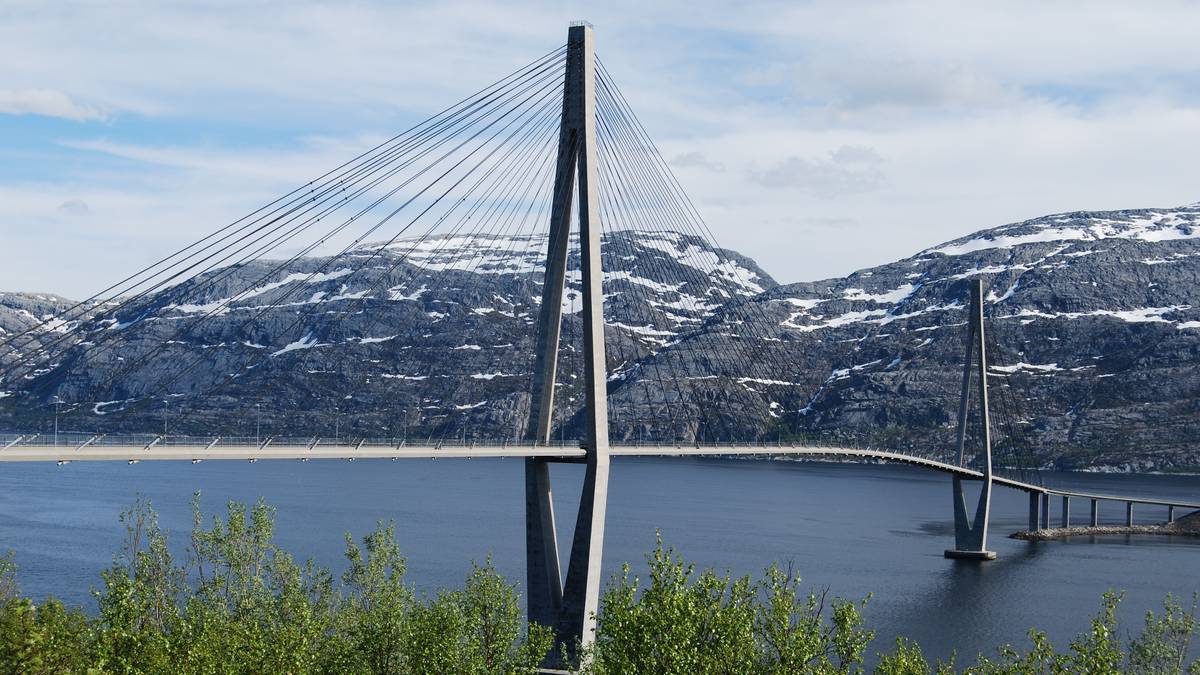 Stenger Helgelandsbrua – NRK Nordland