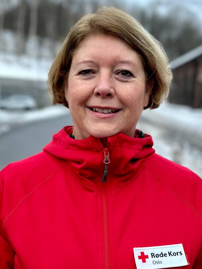 Krister er frivillig hos Røde Kors Leksehjelp: – Jeg motiveres av å hjelpe andre til å forstå ...