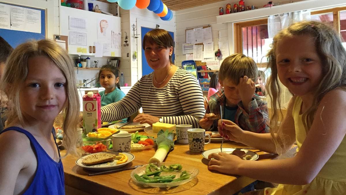 Dårlig mathygiene i mange norske barnehager – NRK Innlandet – Lokale ...