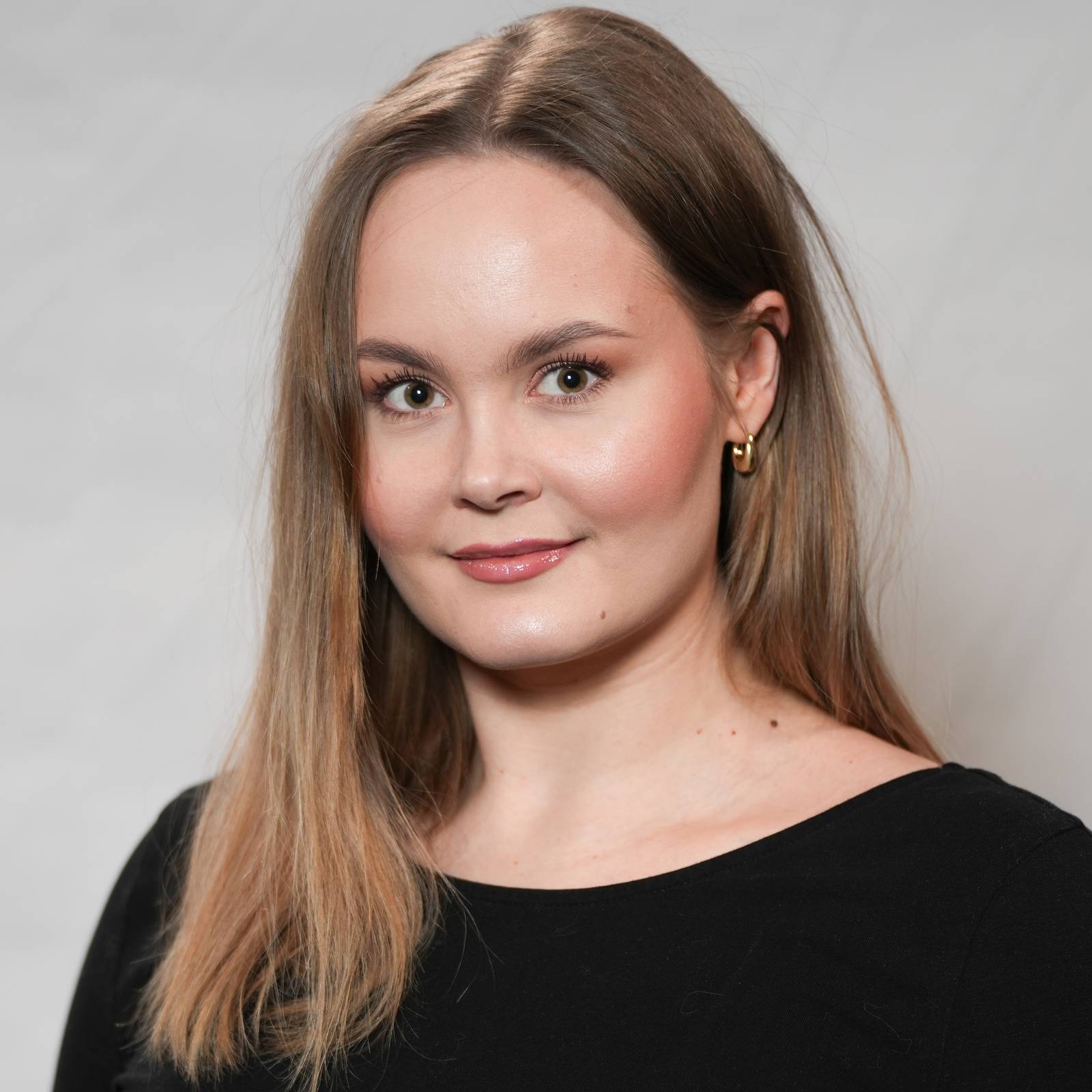 Hestehoven blomstrer tidlig i år – NRK Nordland