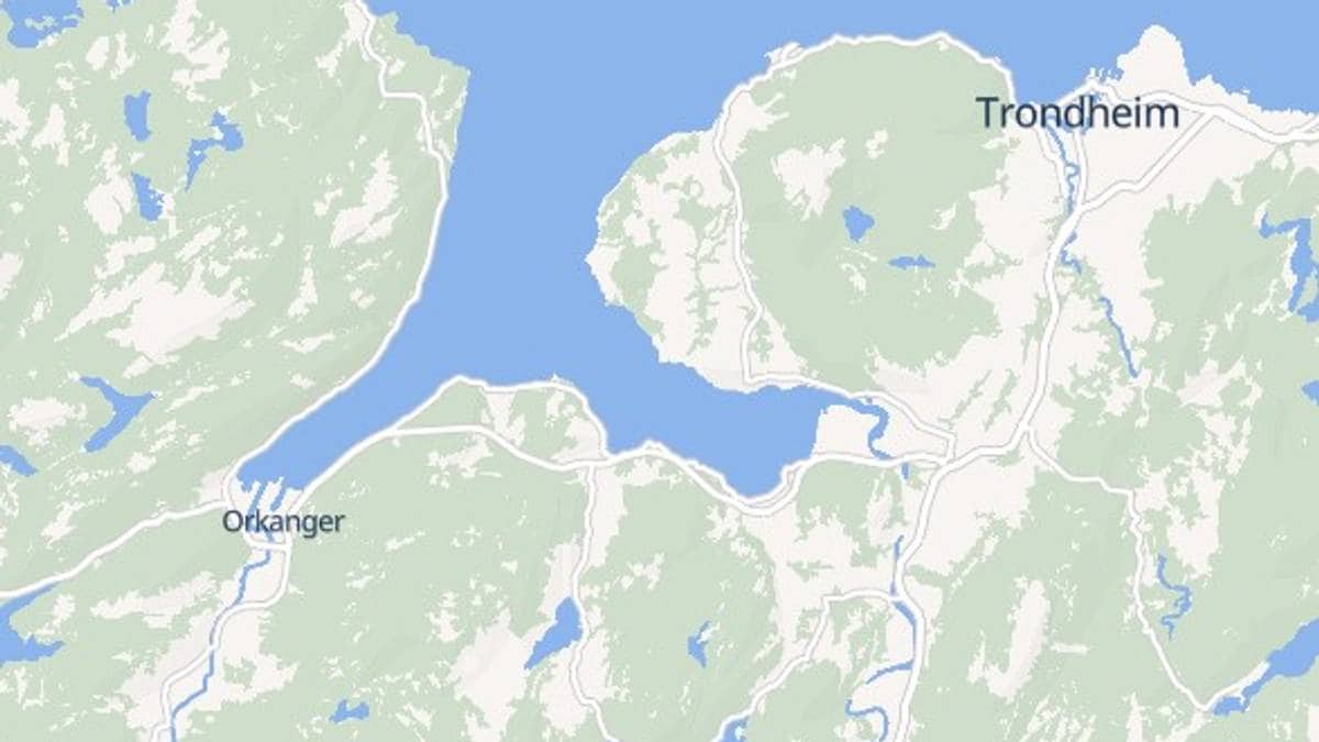Havnet på åker i Orkanger sentrum – NRK Trøndelag – Lokale nyheter, TV ...