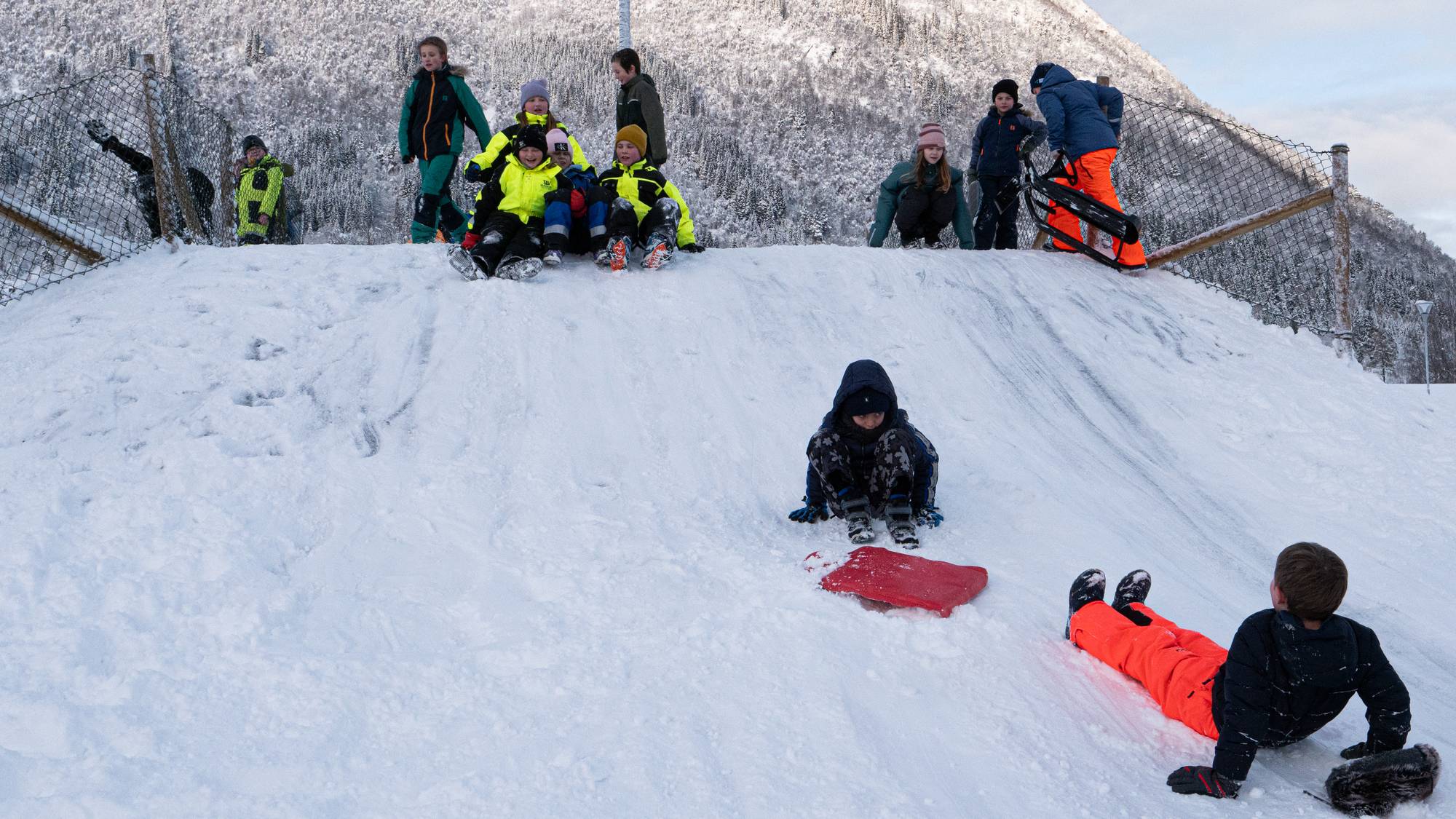 Akuttmottak for flyktningane i Isfjorden i Rauma blir lagt ned – NRK Møre og Romsdal – Lokale ...
