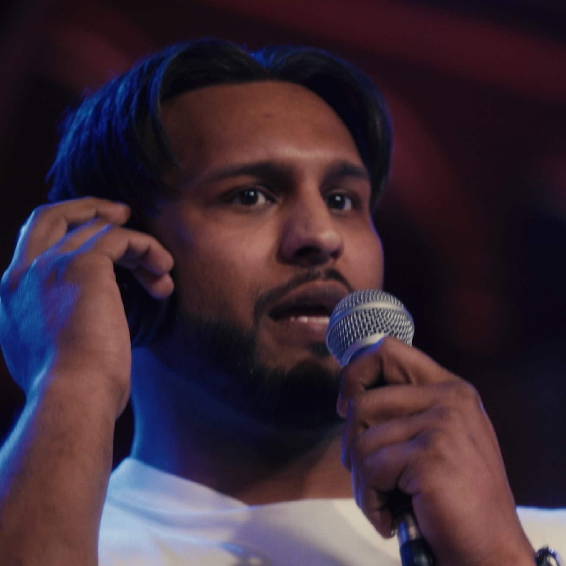 Englene synger høyt i kor – NRK