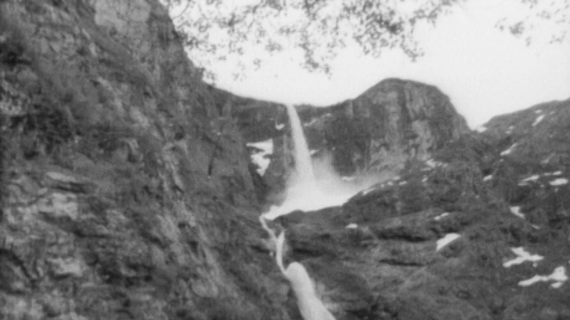 En foss, ei bygd og Norges kraftforsyning - NRK TV