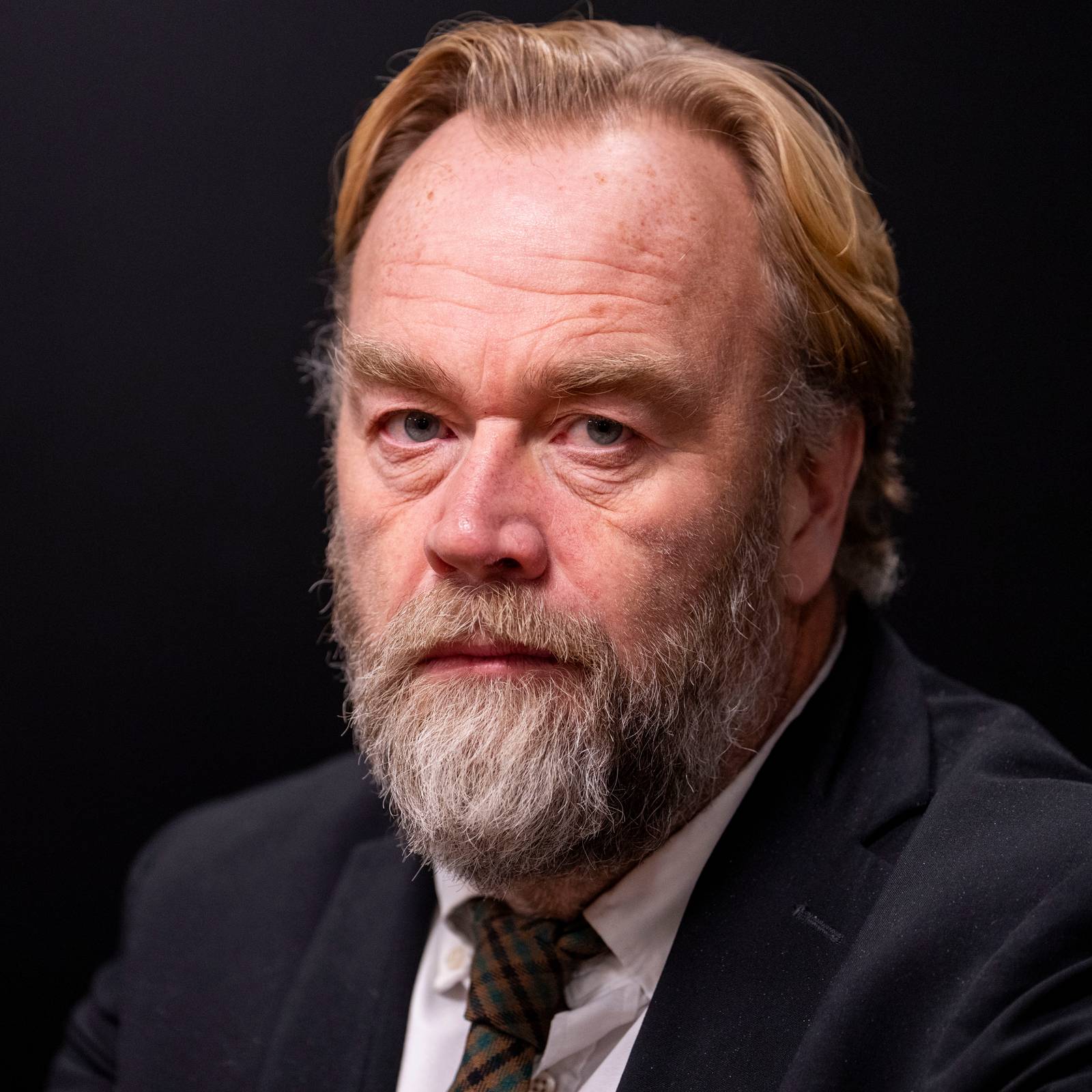 Nye erstatningskrav mot Zaniar Matapour – NRK Norge – Oversikt over ...