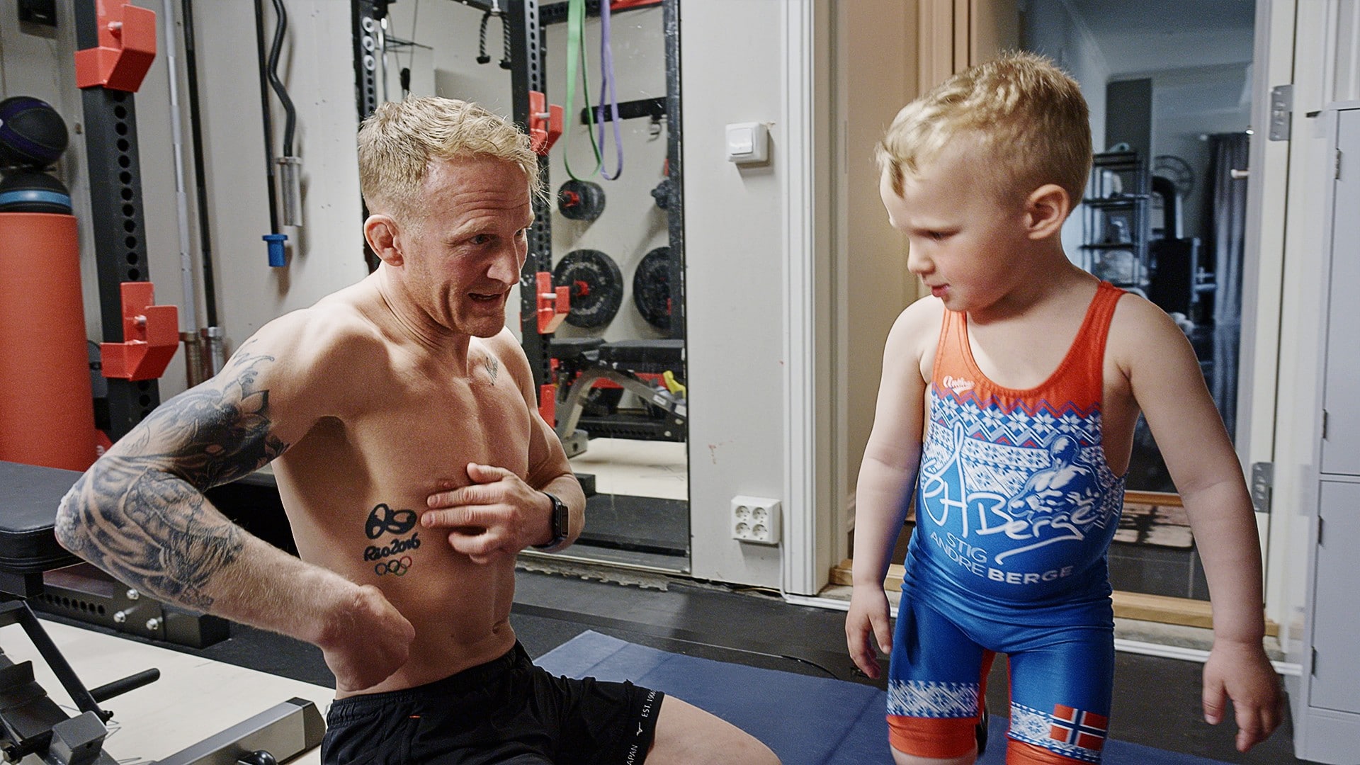 Hodet i klemme - NRK TV