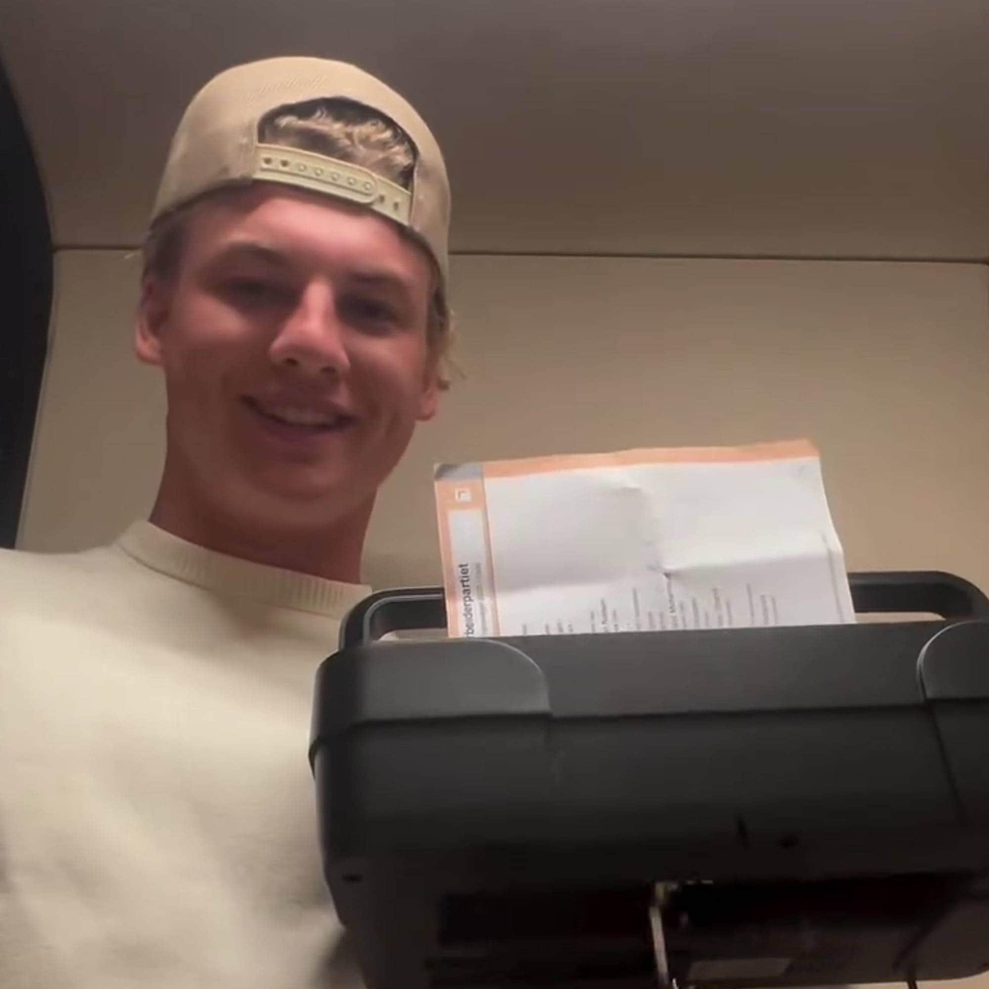 AUF-leiar Gaute Skjervø reagerer på video der Henrik Lie Viken frå ...