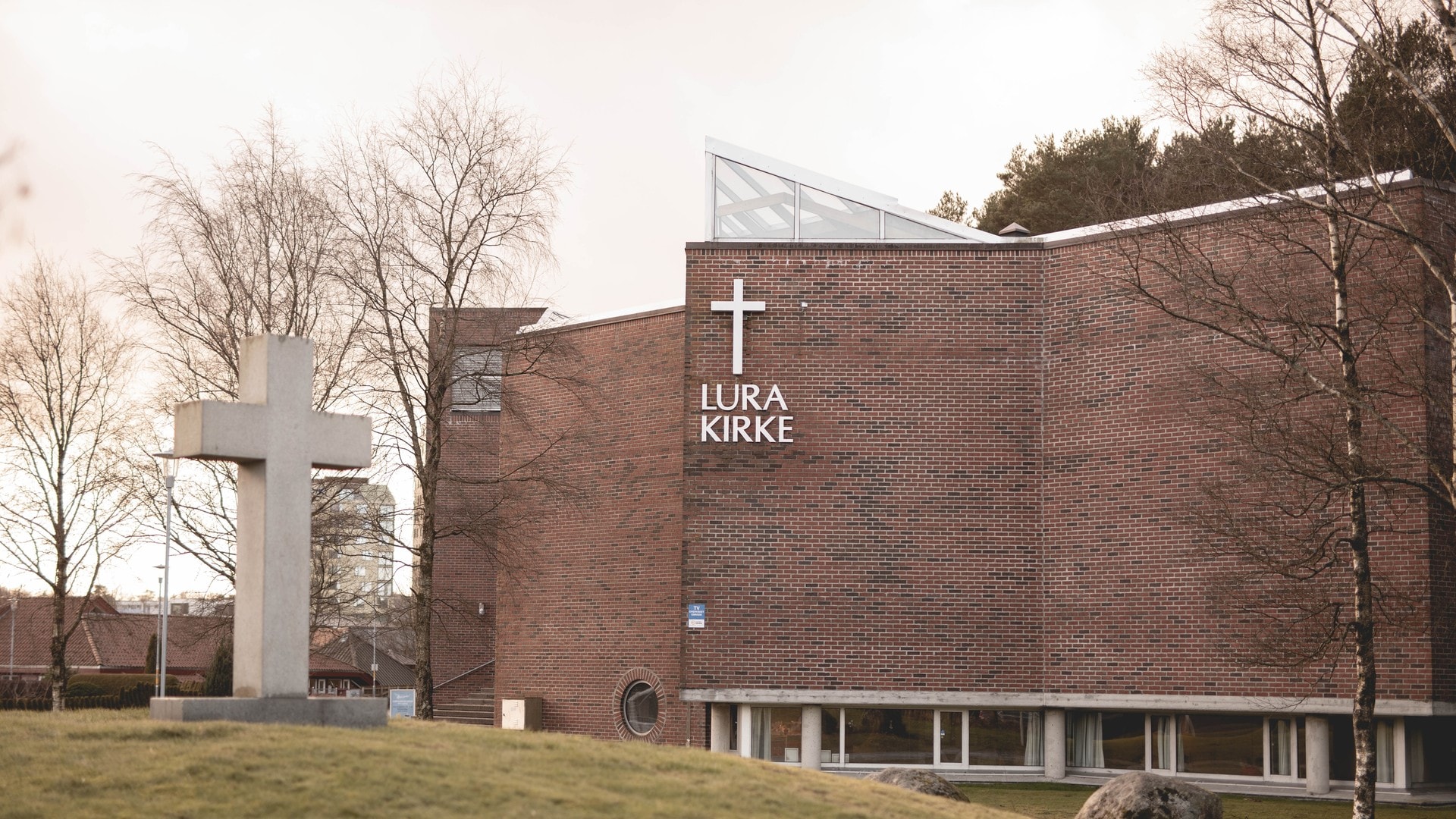 Lura kirke - Gudstjeneste - radio - NRK Radio