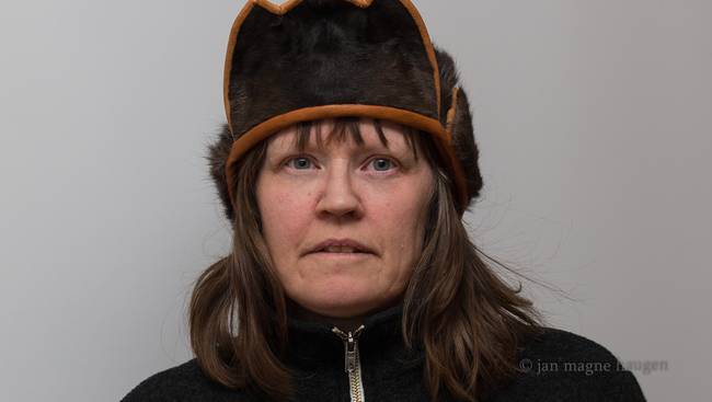 En sørsamisk lue fra 1860-årene er blitt rekonstruert, og presenteres i ...