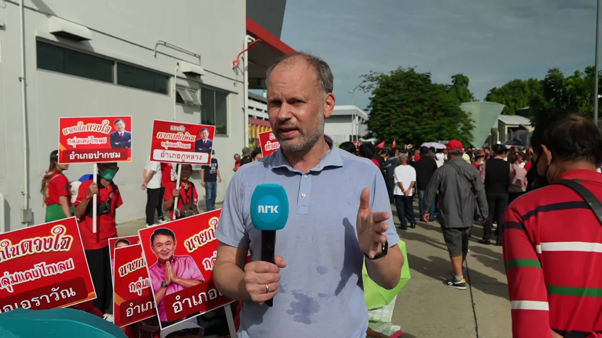 Thailands eksstatsminister tilbake fra eksil – NRK Urix ...