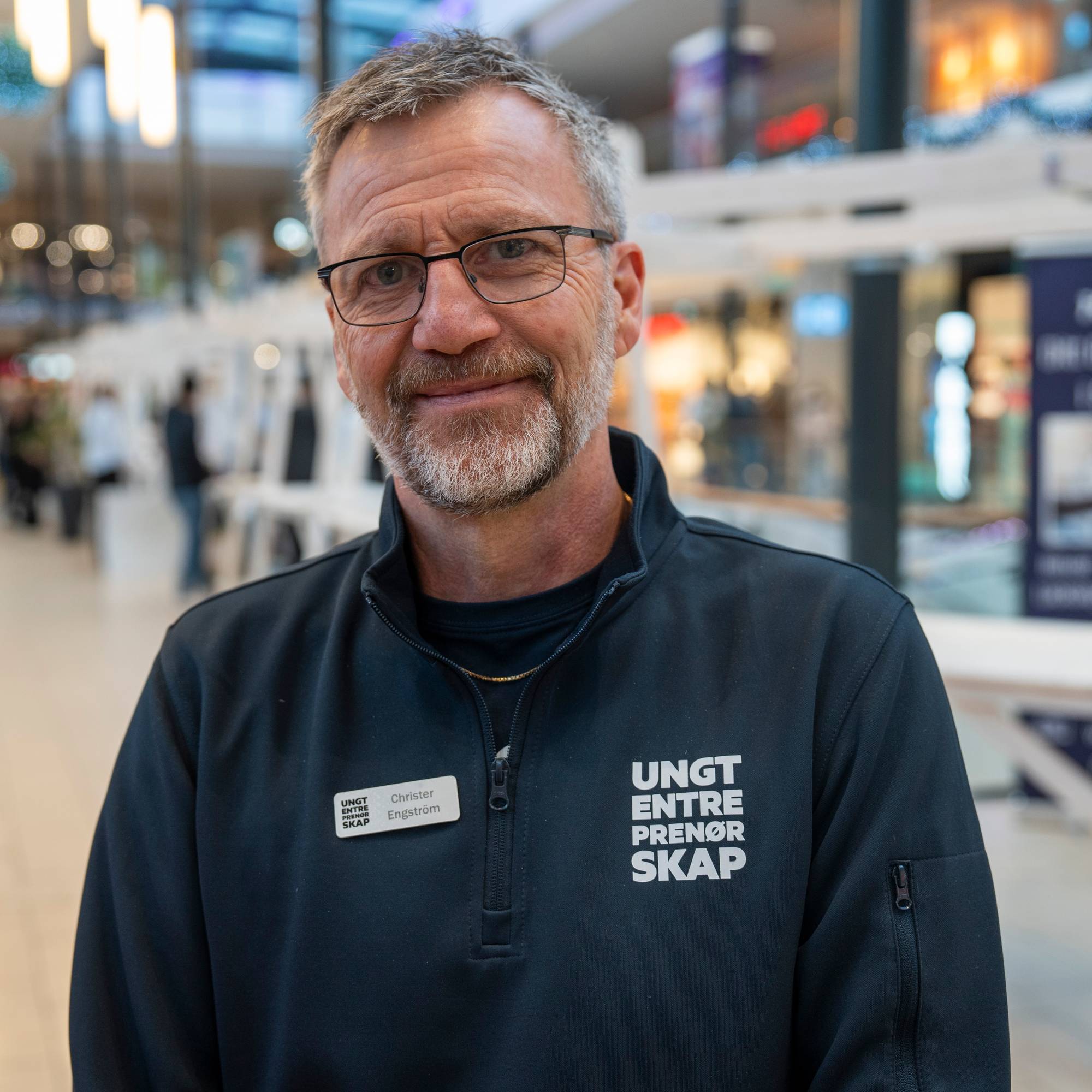 Generasjon Z tar ansvar: Ungdomsbedrift hjelper tenåringer ut i ...