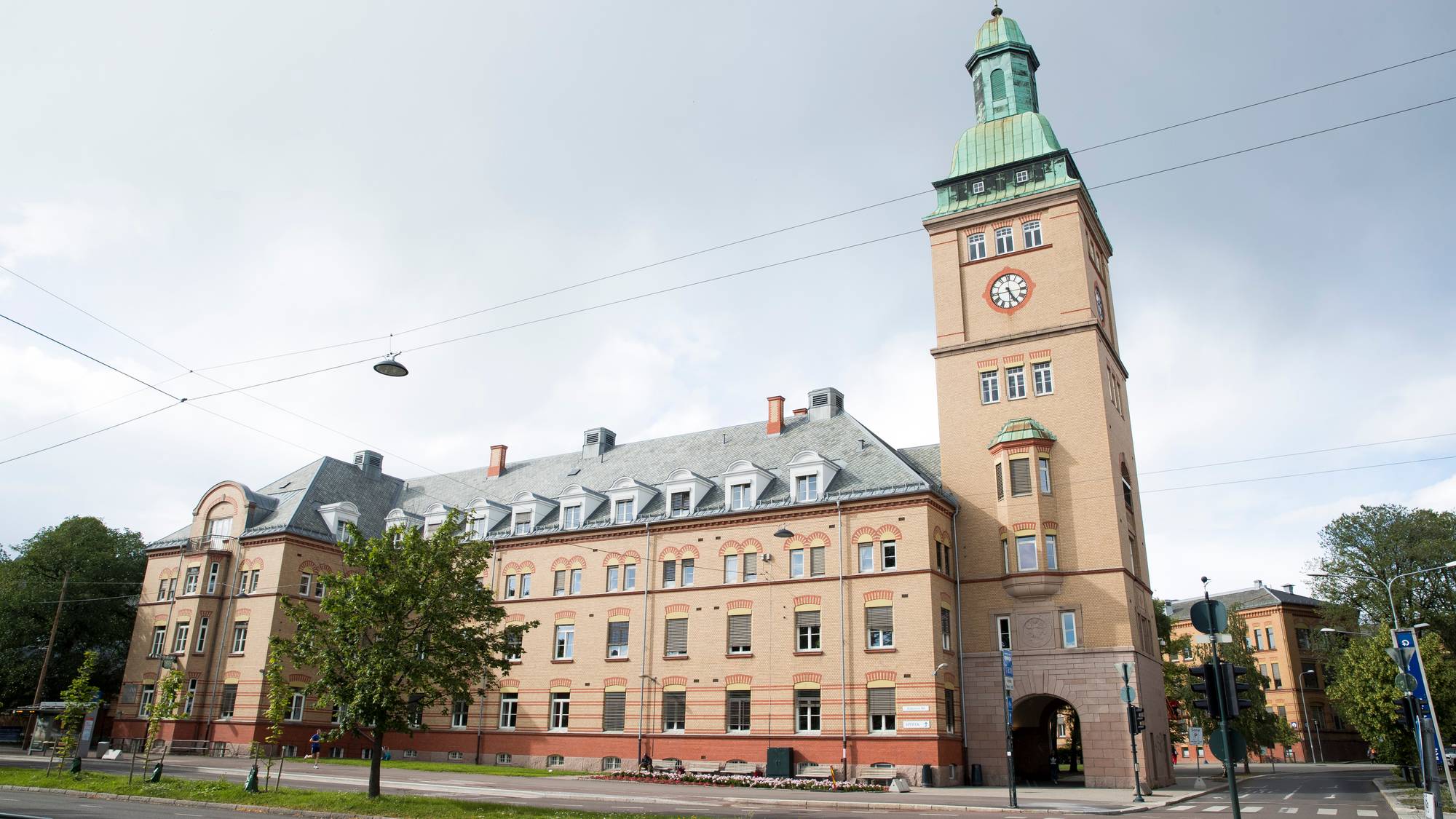 Helse Sør-Øst endrer pengefordeling mellom sykehus – OUS kan kutte 150 ...