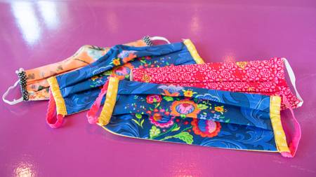 Slik lager du ditt eget tøymunnbind – NRK Rogaland – Lokale nyheter, TV ...