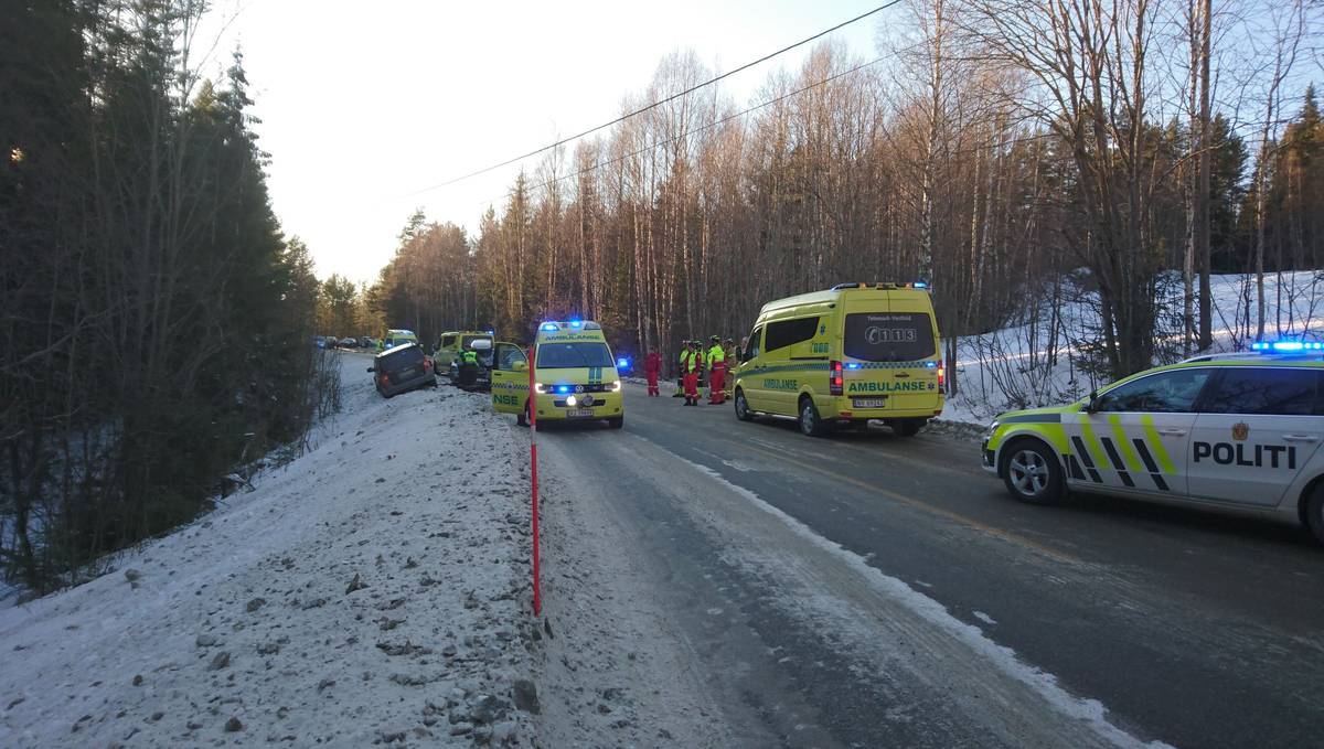 Trafikkulykke På Fylkesvei 37 Nrk Vestfold Og Telemark Lokale
