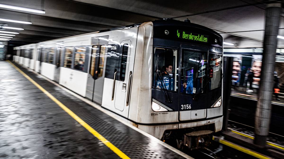 Forsinkelser og innstillinger på T-banen vil vare til mandag – Stor-Oslo