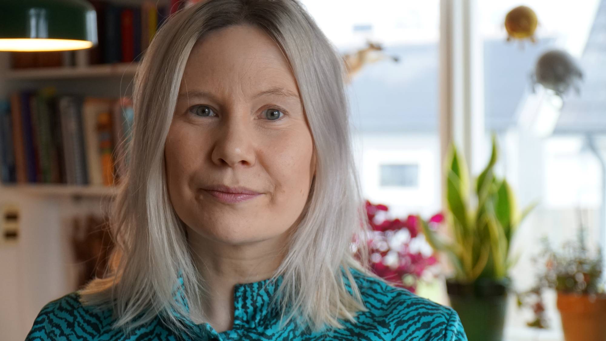 Ellen Berit klipper opp kofta og sjokkerer – NRK Sápmi