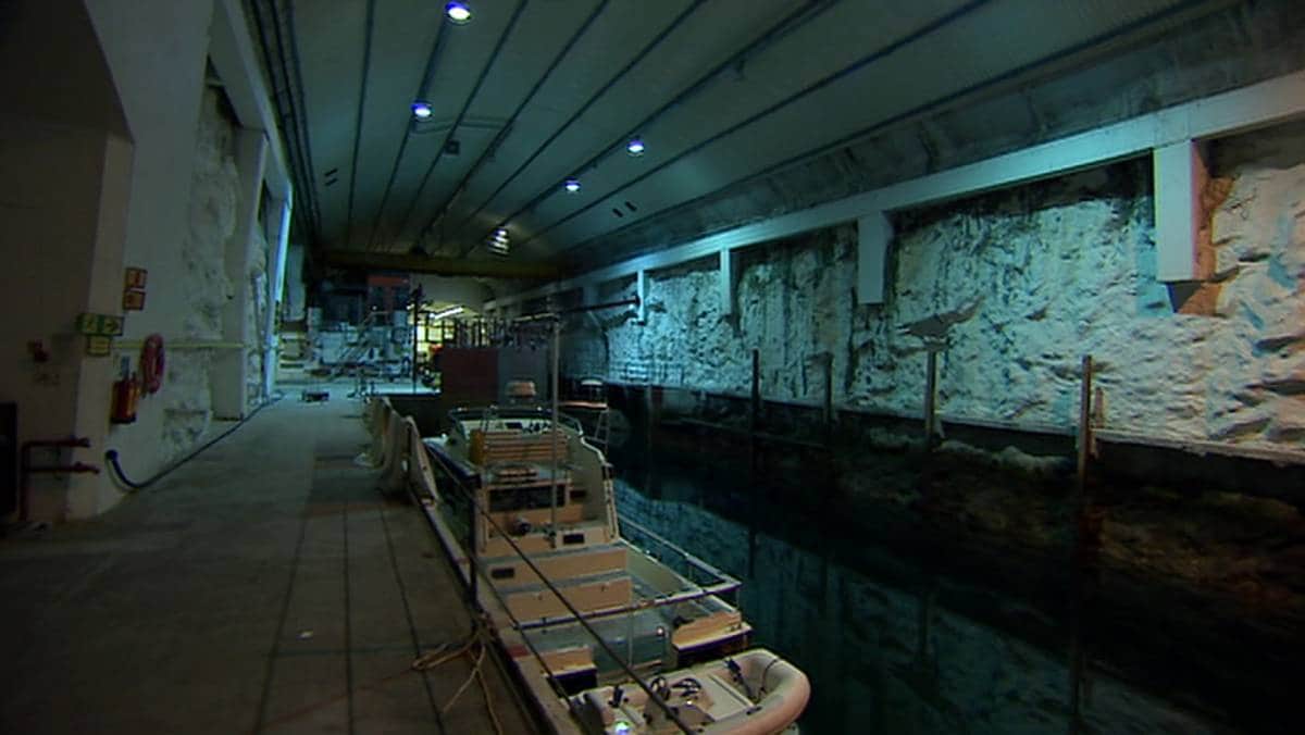 Den nedlagte Nato-ubåtbasen Olavsvern i Tromsø åpnes for militær ...