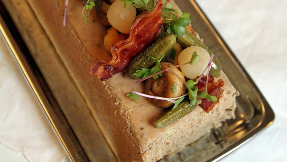 Leverpostei «rett fra levra» – NRK Mat – Oppskrifter og inspirasjon