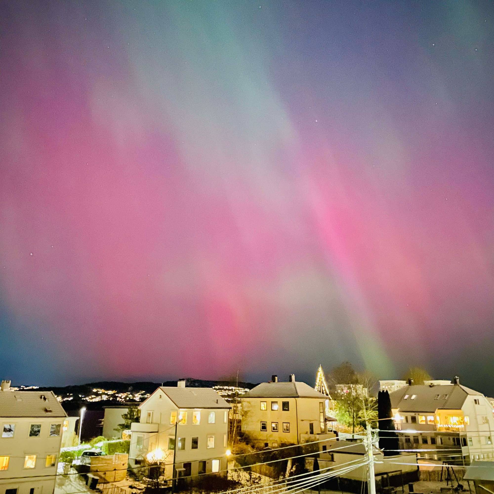 2025 starter med nordlys i Sør-Norge – NRK Vestland
