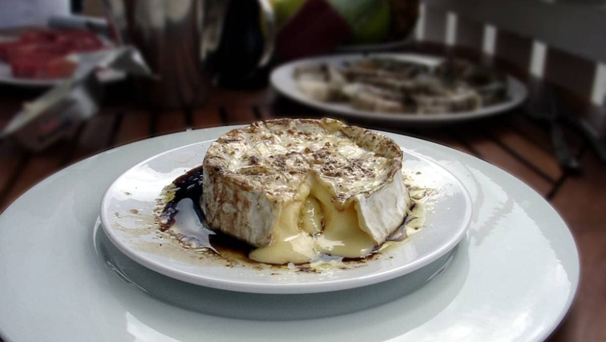 Grilla brie-ost – NRK Vestland