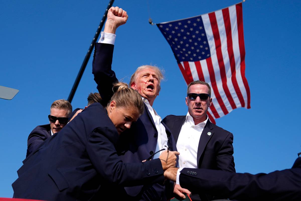 Sto rett bak Trump da han ble skutt: – Det var skummelt – NRK Urix ...