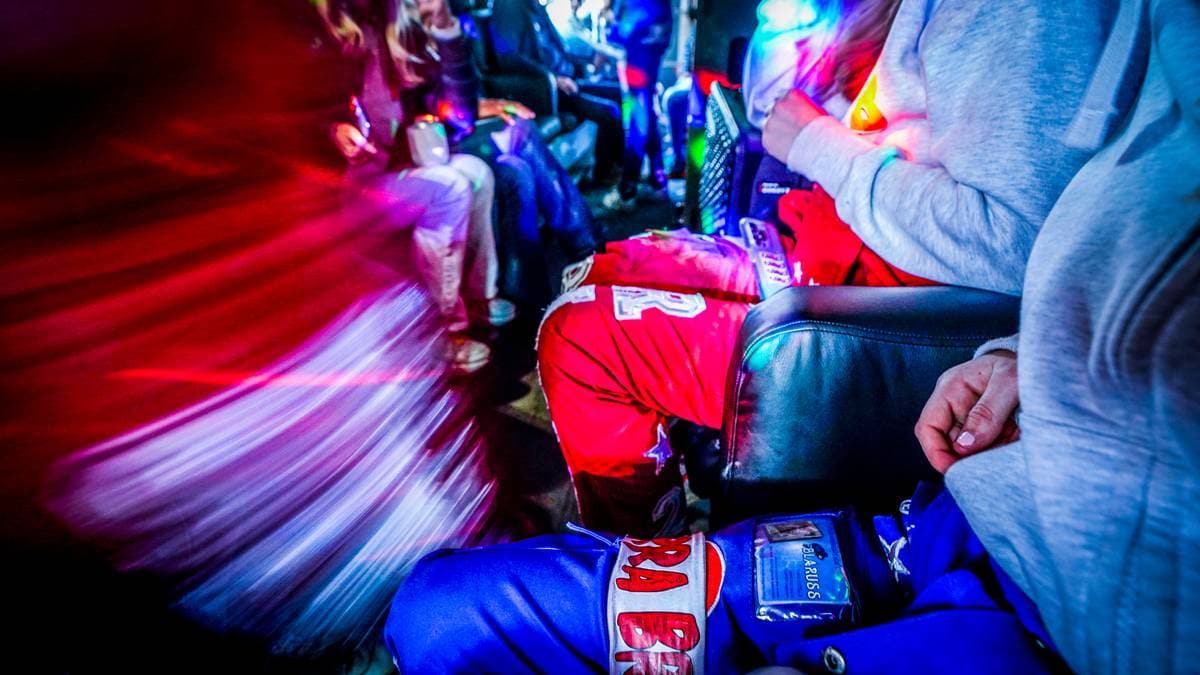 Strammer inn på russebuss-regler – Siste nytt – NRK