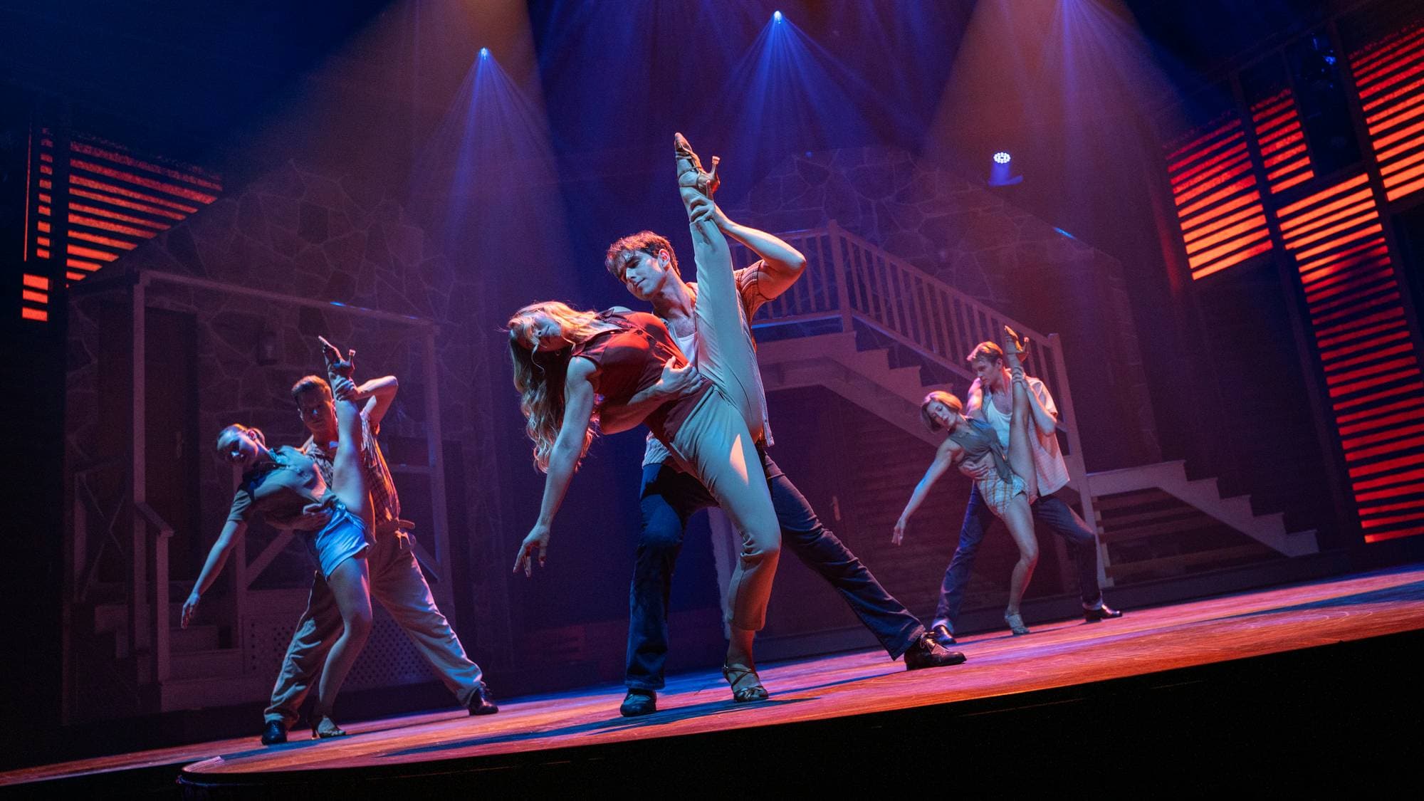 Anmeldelse: «Dirty Dancing» på Chateau Neuf, Oslo – Anmeldelser og ...