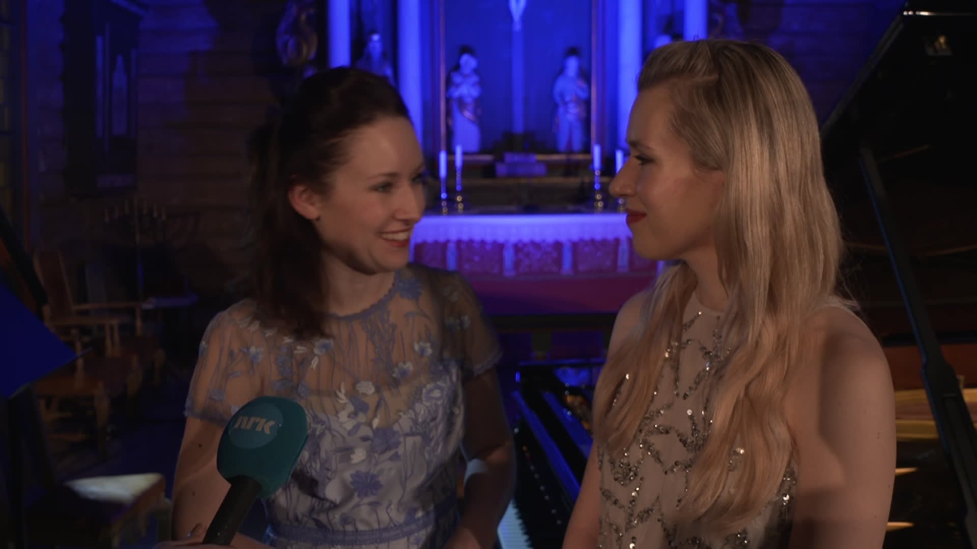 Søstrene Eldbjørg og Ragnhild Hemsing opna den tiande Hemsing ...