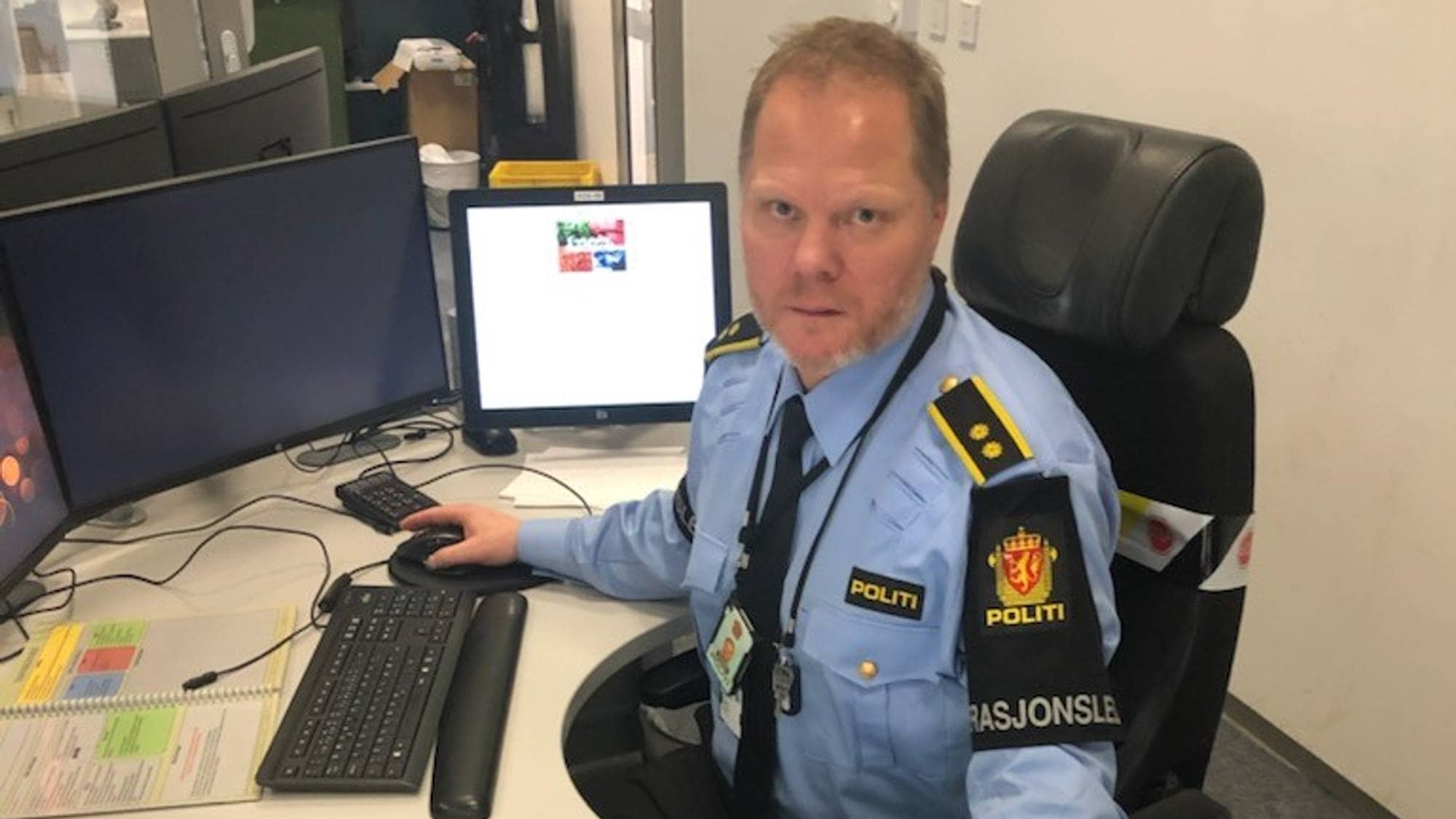 Ny politiaksjon mot biler som står ulovlig på veiskulder ved flyplassen ...