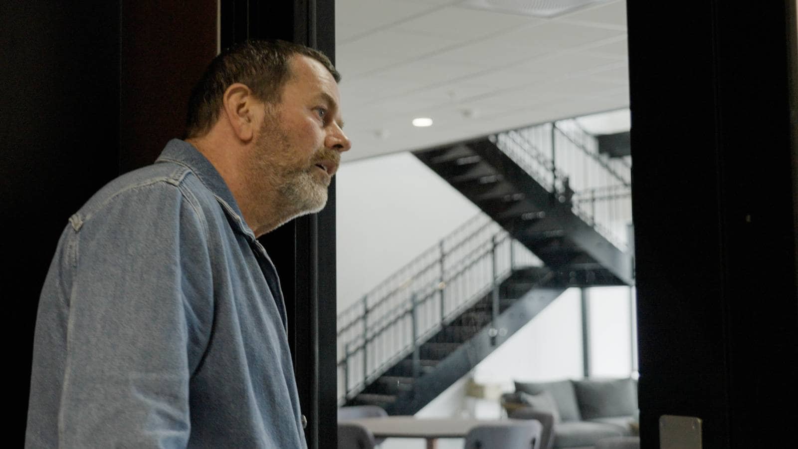 Flere etterlyser millioner fra nordmannen Geir Skoug etter å ha satset ...